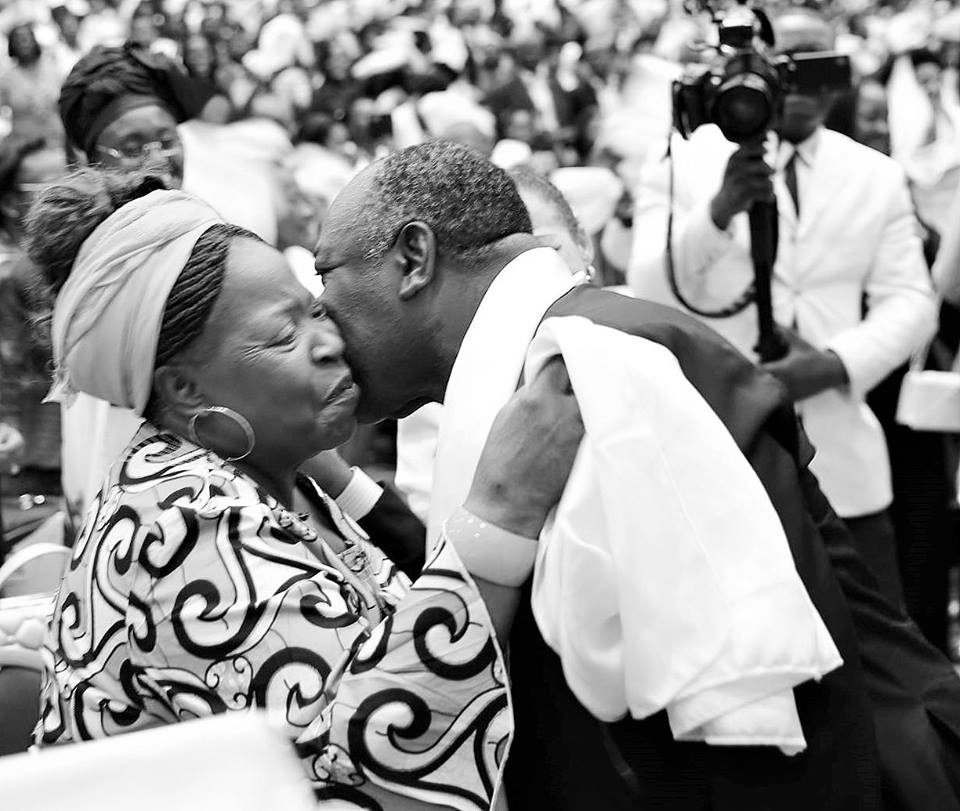 Fête Des Mères Ali Bongo Envoie Un Texto à La Nation Gabonactucom