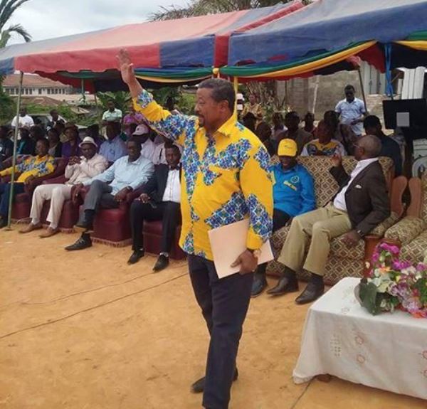 Jean Ping souhaite que noël apporte aux gabonais réconfort et foi en l ...