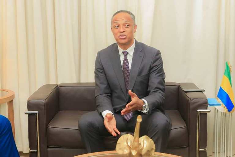 Supposés abus sexuels sur des jeunes garçons gabonais par Patrick ...