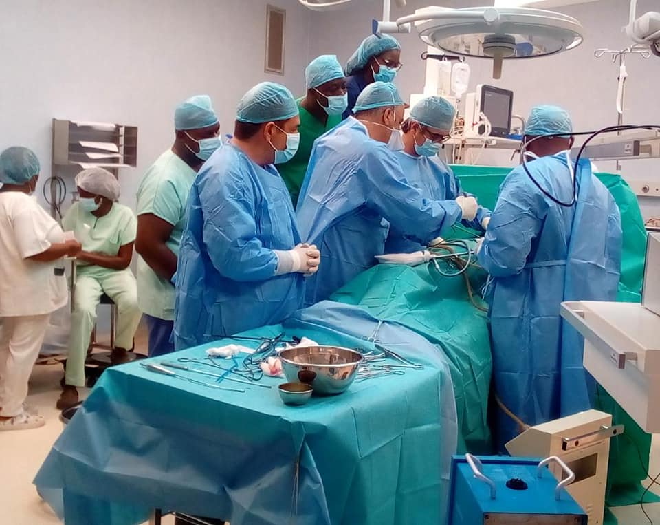 Gabon : des médecins désormais outillés à la pratique de la thoracoscopie