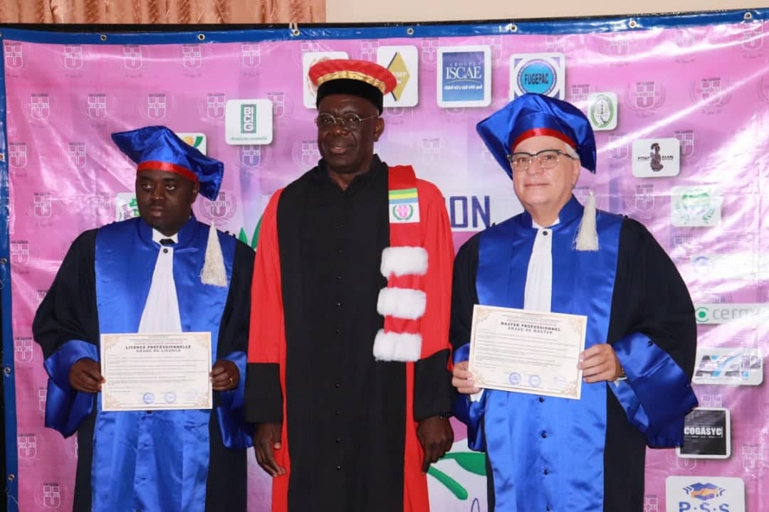 EM Gabon Université : remise des diplômes aux étudiants de la formation ...