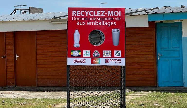 new plastic bottle collection cages in Libreville - – Archyde