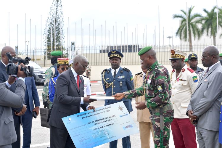 Opération dignité : 7 milliards et 344 véhicules volés par les proches ...