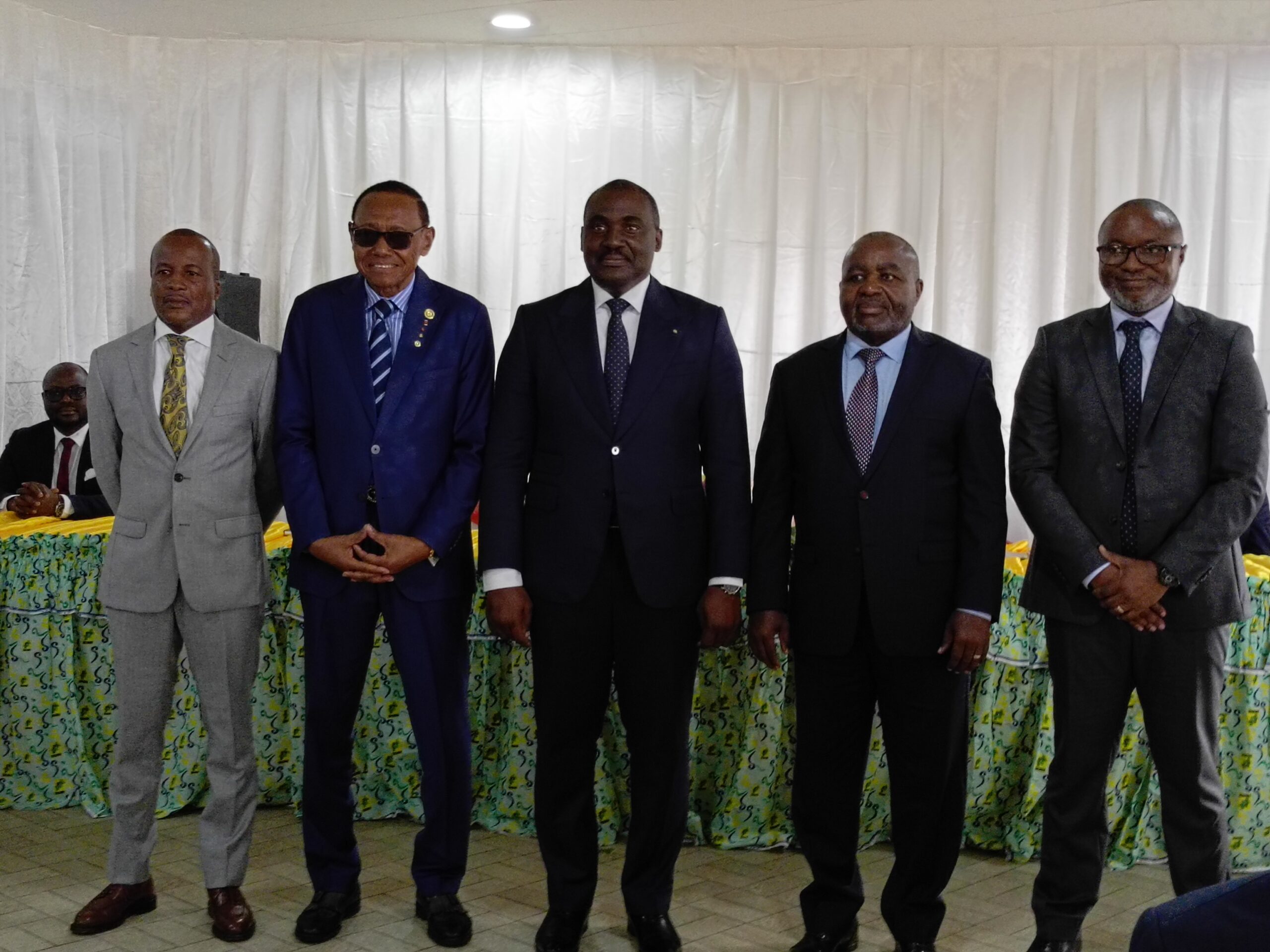 Les nouveaux DG de Sogara et Pizolub interpellés à plus de résultats