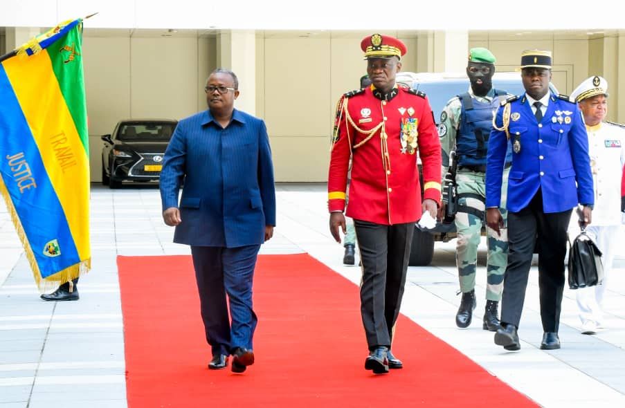 Umaro Sissoco Embaló a rendu une visite de courtoisie à Ali Bongo