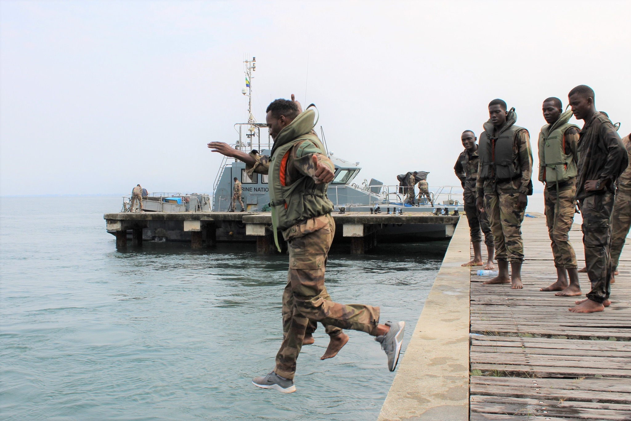Gabon : 12 jeunes recrues de la marine s’entrainent à protéger la patrie