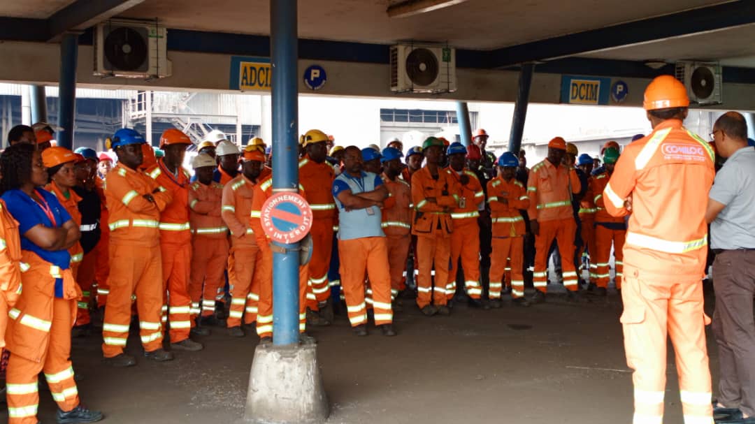 COMILOG : nouvelle grève illimitée, la direction dénonce un mouvement à ...