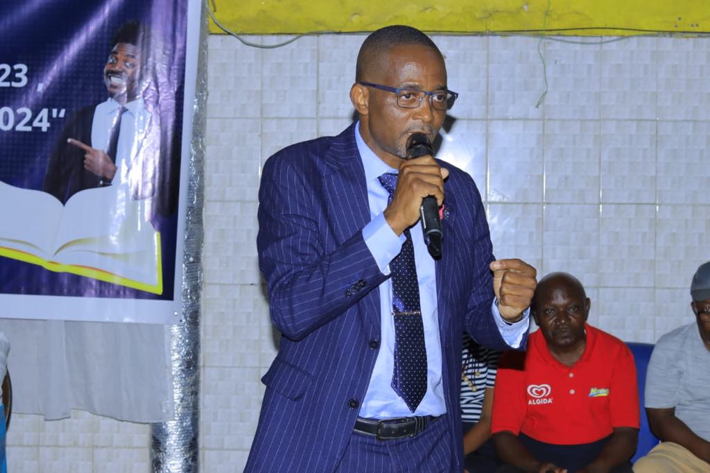 Référendum 2024 au Gabon : le " oui " du député Sosthène Nguema Nguema pour faire échouer les ...