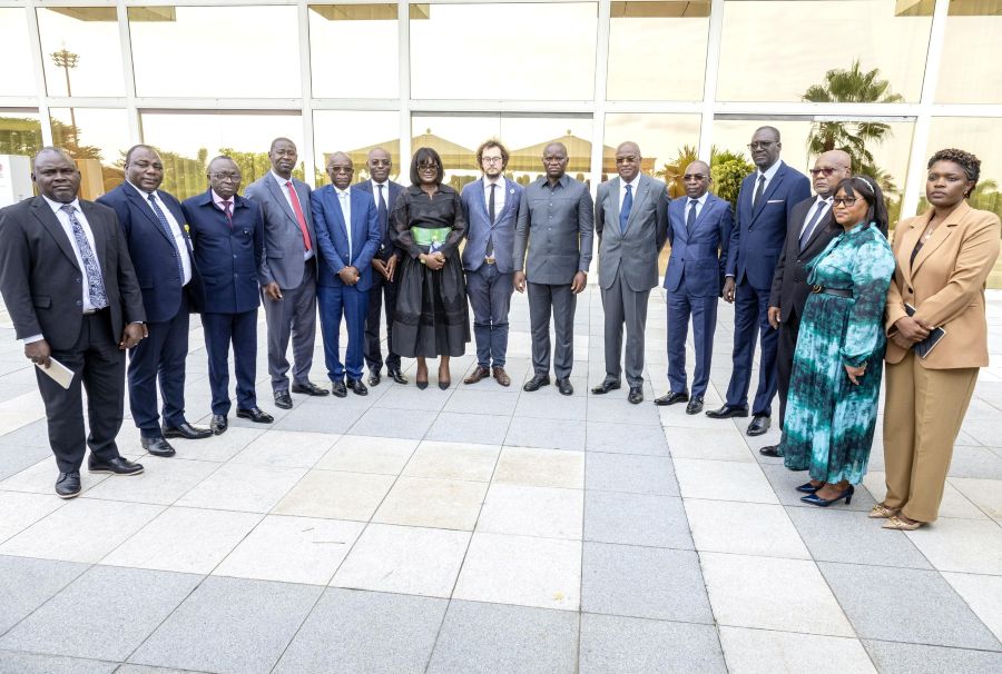 Gabon : RSF soumet à Oligui Nguéma ses recommandations pour la liberté ...