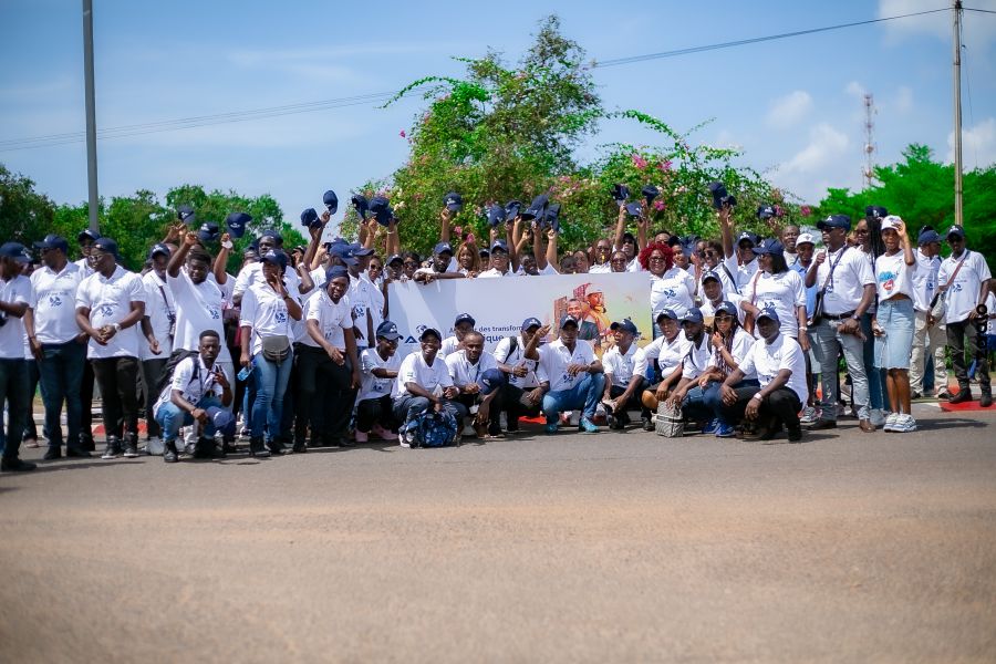 Le personnel d’AGL Gabon et d’OCT célèbre le 1er mai 2026 sous le signe ...